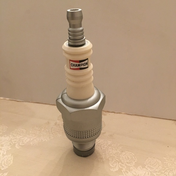 Champion | Other | Vintage 97s Champion Spark Plug Am Fm Transistor ...